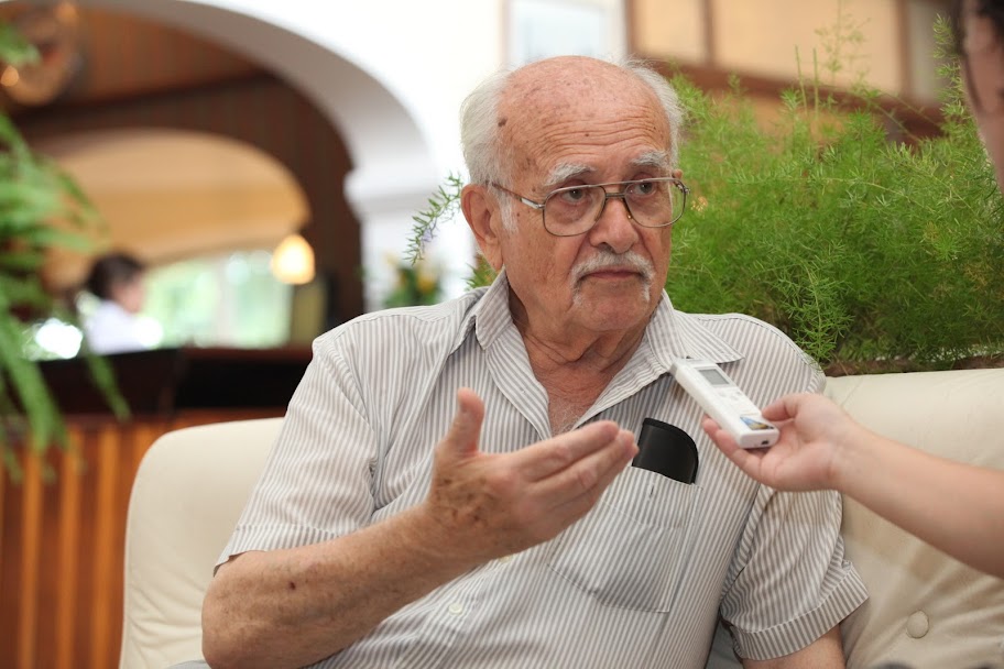 Epistemología del Sur: León Pomer: La historia, la migración y los ...