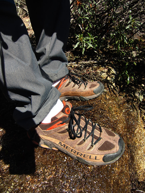 Historias de montaña: ZAPATILLAS MERRELL REFUGE PRO (MATERIAL)