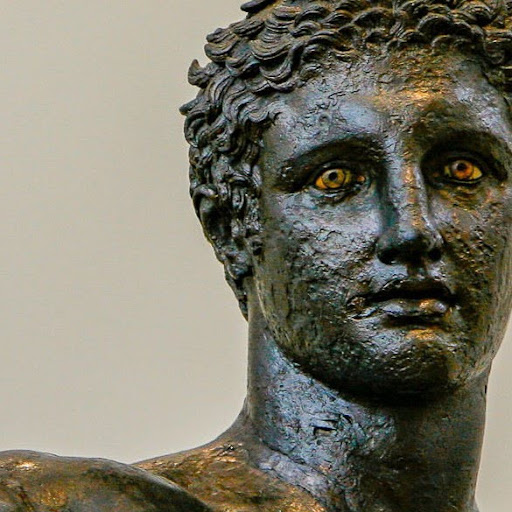 Dionysus 101 | ArchDaily