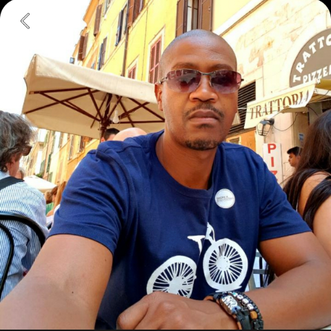 Launo intense blue by fragrance world – Husain Fragrance