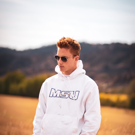 Ethan Ritchie | ArchDaily