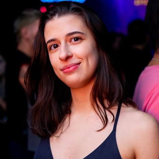 Gabriela Neves | ArchDaily