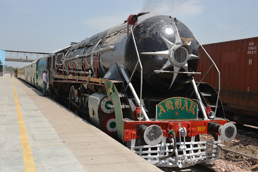 The WP Locomotive - Work-horse of Yesteryear — Google Arts & Culture