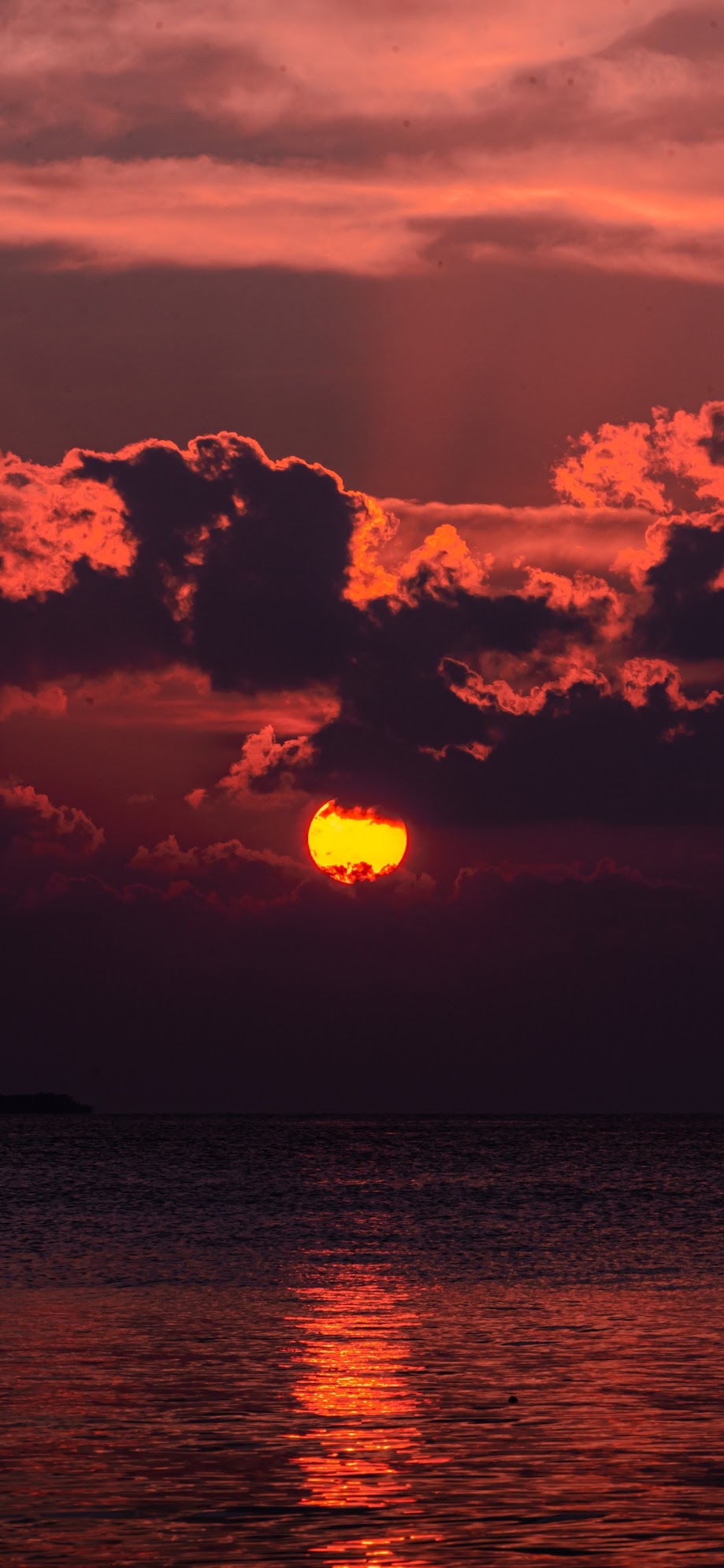 Dusk Sunset, Sunset, Dusk, Cloud, Atmosphere 2K iPhone Wallpaper