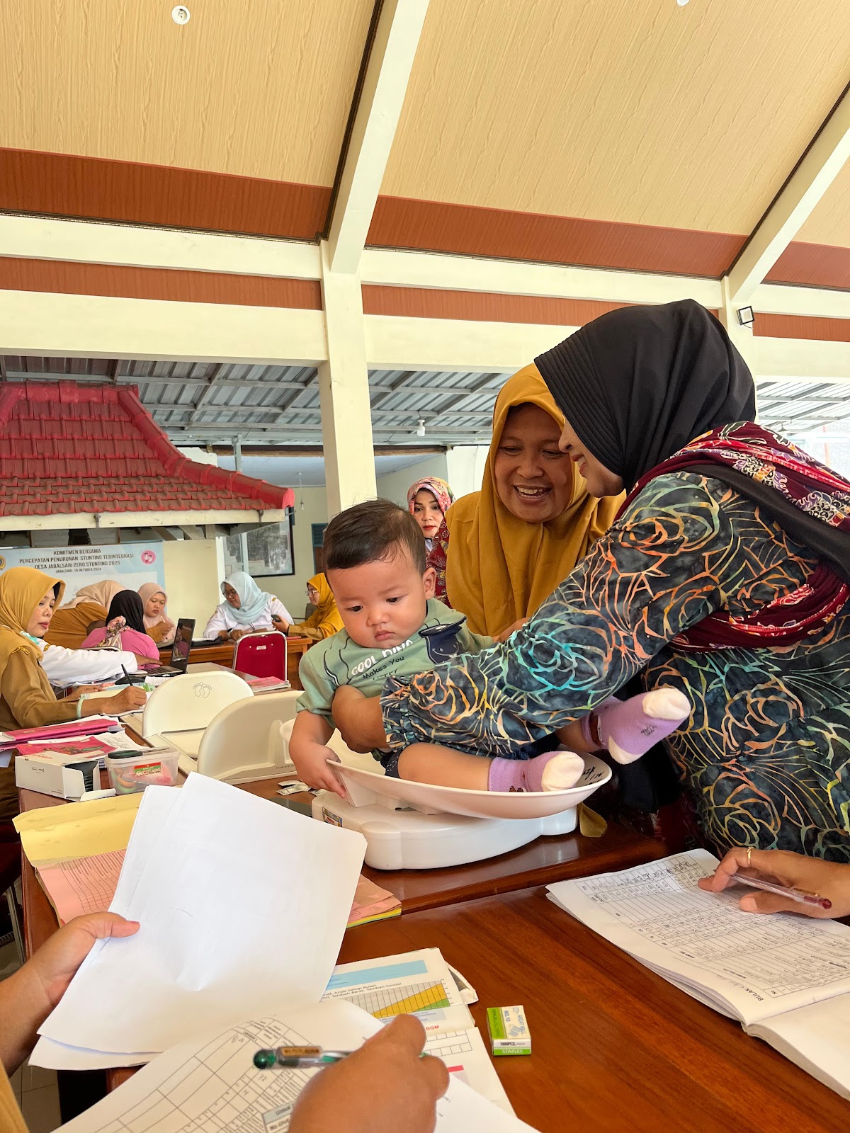 SEMANGKA MADUSARI : Kolaborasi Posyandu Wujudkan Capaian D/S 100%