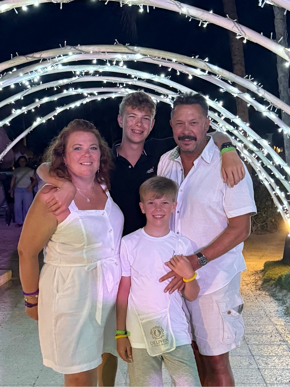 Pippy Abroad: White Party