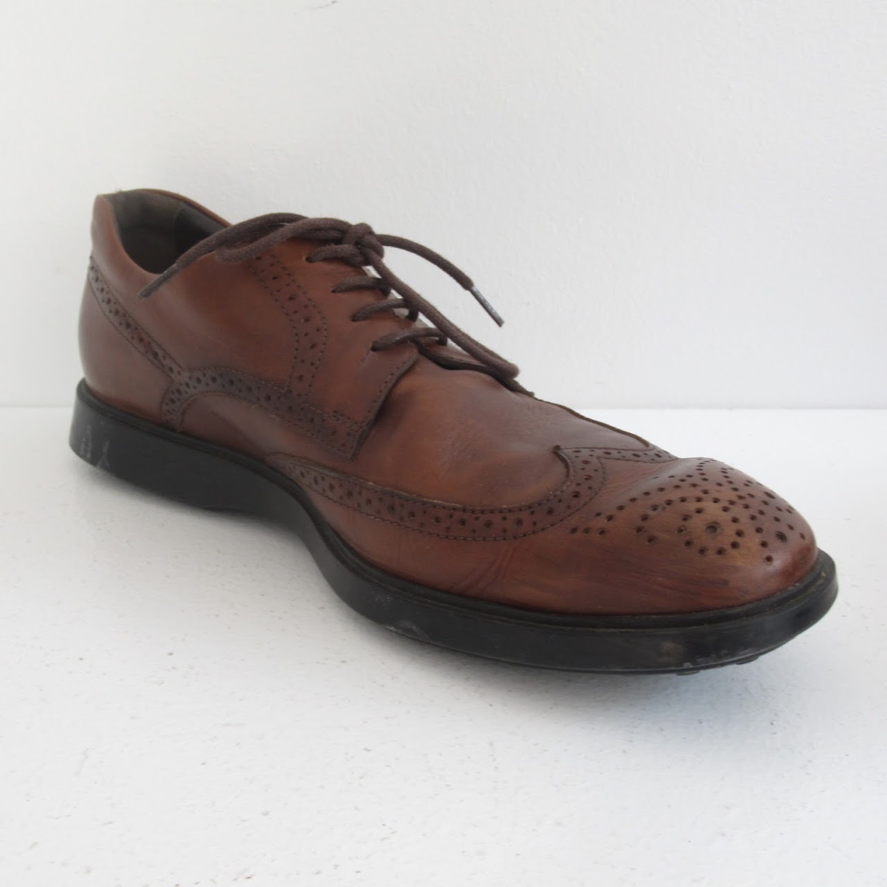 Tod's Brown Leather Wingtips