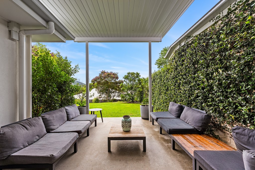 Duplex ~ Unit 1/3 Betsy Way Nambour, QLD, 4560