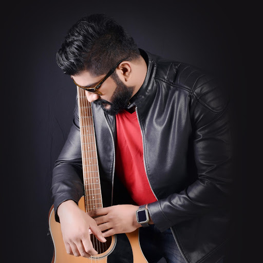 Neere en Daivam (feat. Emmanuel KB & Bernice Easo Mulamoottil ...