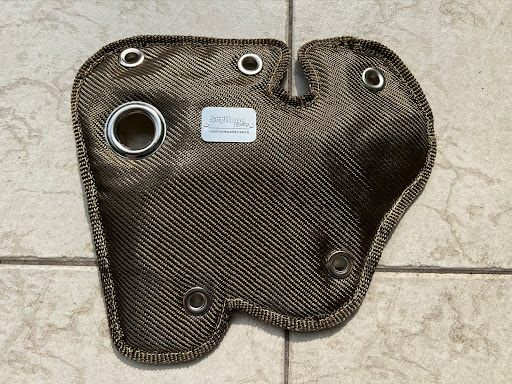 595Cのアバルト595Cエッセエッセ・アーシング施工・ターボブランケット・エンジンルームドレスアップに関するカスタム事例｜車のカスタム情報は ...