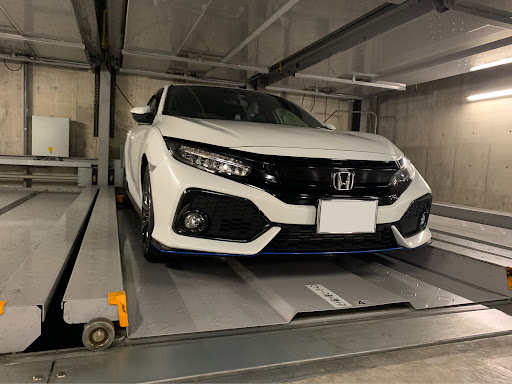 シビックのシビックハッチバック・FK7・MT女子・低いようで低くない丁度良い高さ・タイヤ交換に関するカスタム事例｜車のカスタム情報はCARTUNE