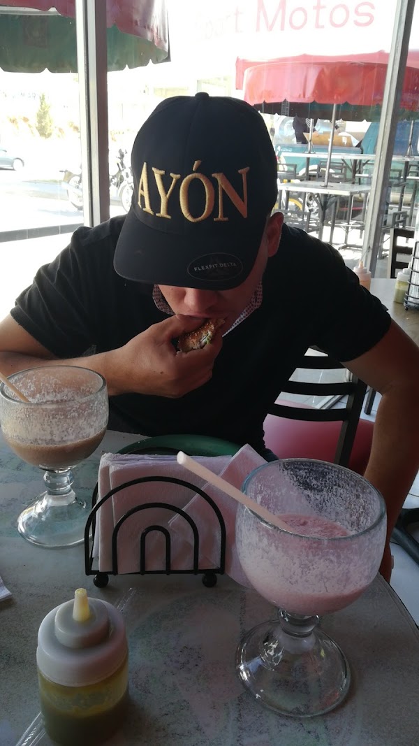 Garin jugos y licuados (ensaladas cocteles sandwiches), Pri, 33825 ...