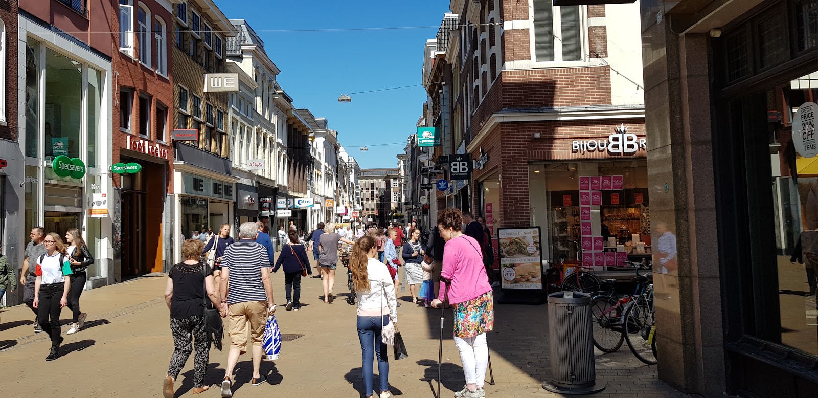 Pull & Bear - indebuurt Groningen