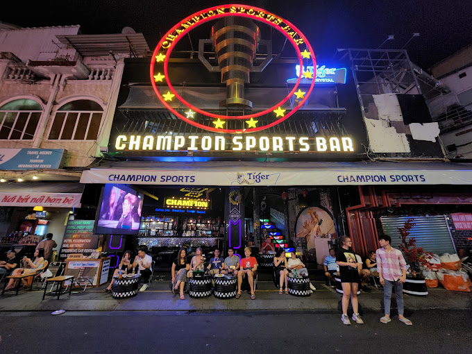 Champion Sports Bar, 3-5-7-9 Bùi Viện, Phạm Ngũ Lão, Quận 1