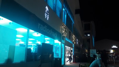 Giftland Mall, shopping mall at 1 Plantation Pattensen, Turkeyen