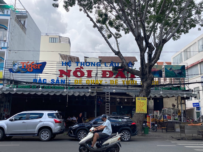 Quán Lẩu Dê Nồi Đất, 1 Đường Số 65, Quận 7