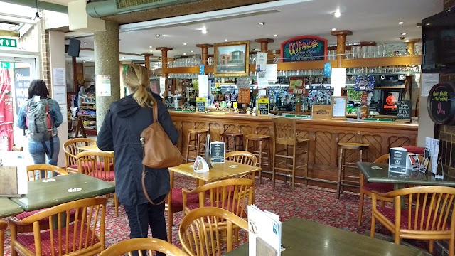 Mapstr - Bar Moby Dick Ricevimenti Termini Imerese - Pub, Bouffe ...