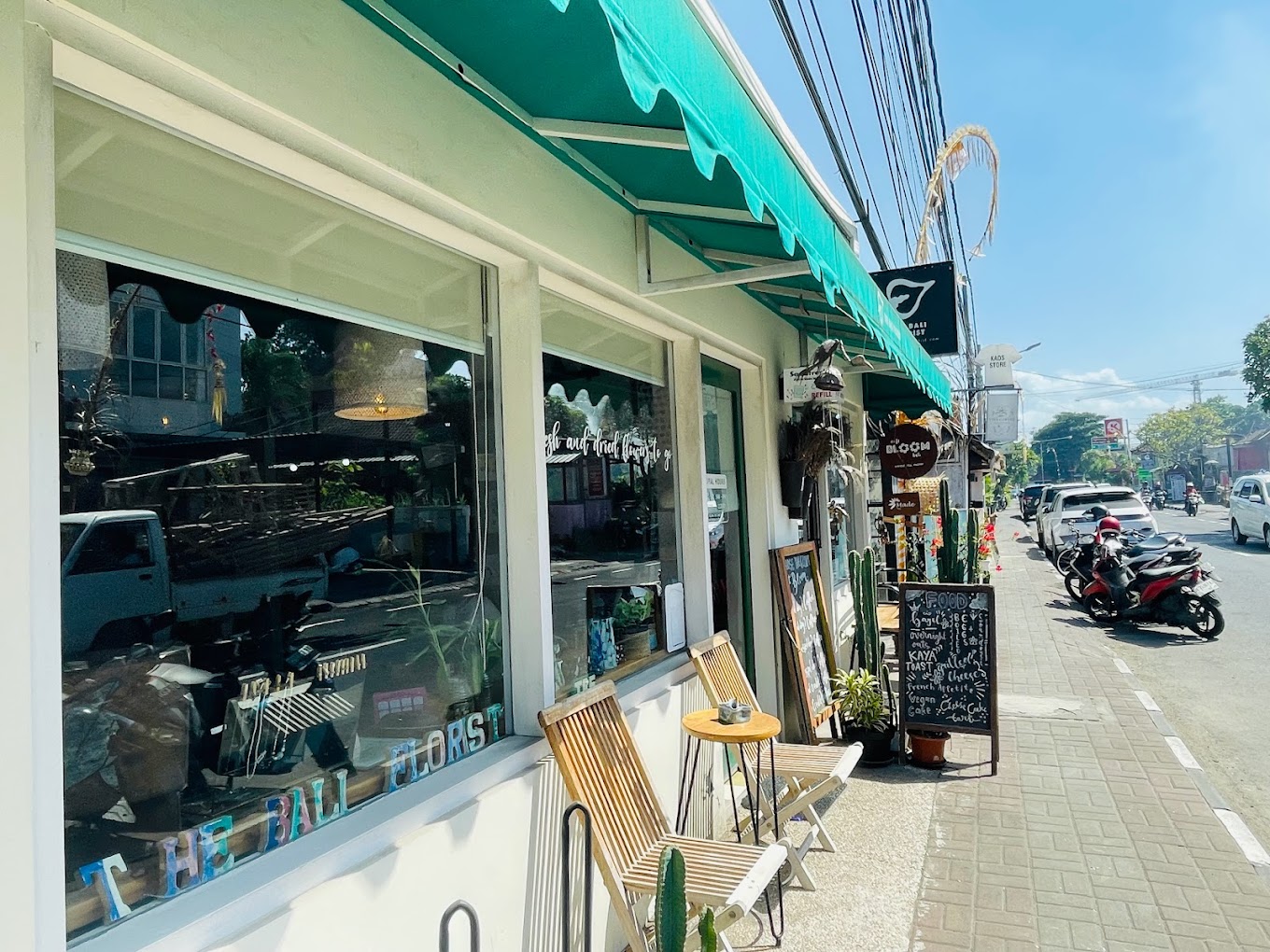 Cafe Bloom Bali