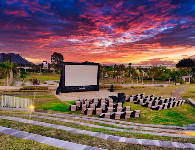 Ciné Sous Les Étoiles - Ebène Recreational Park