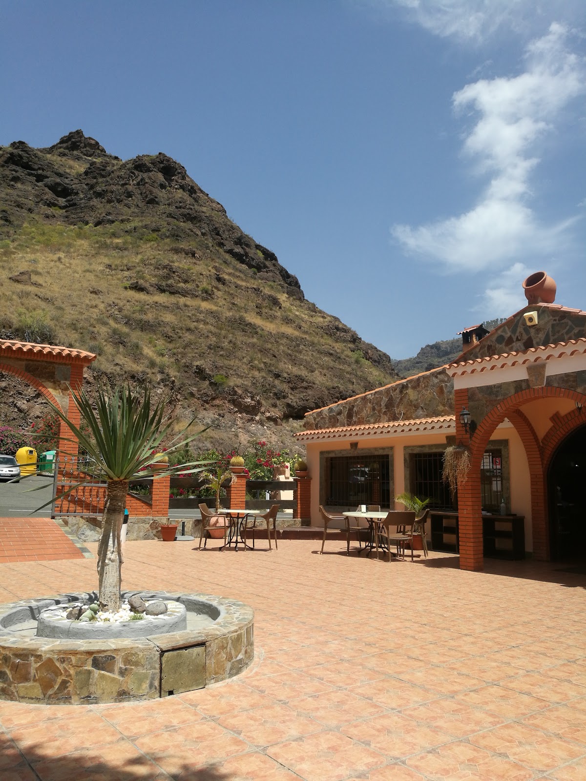 La Playa de Veneguera: Qué ver y dónde dormir