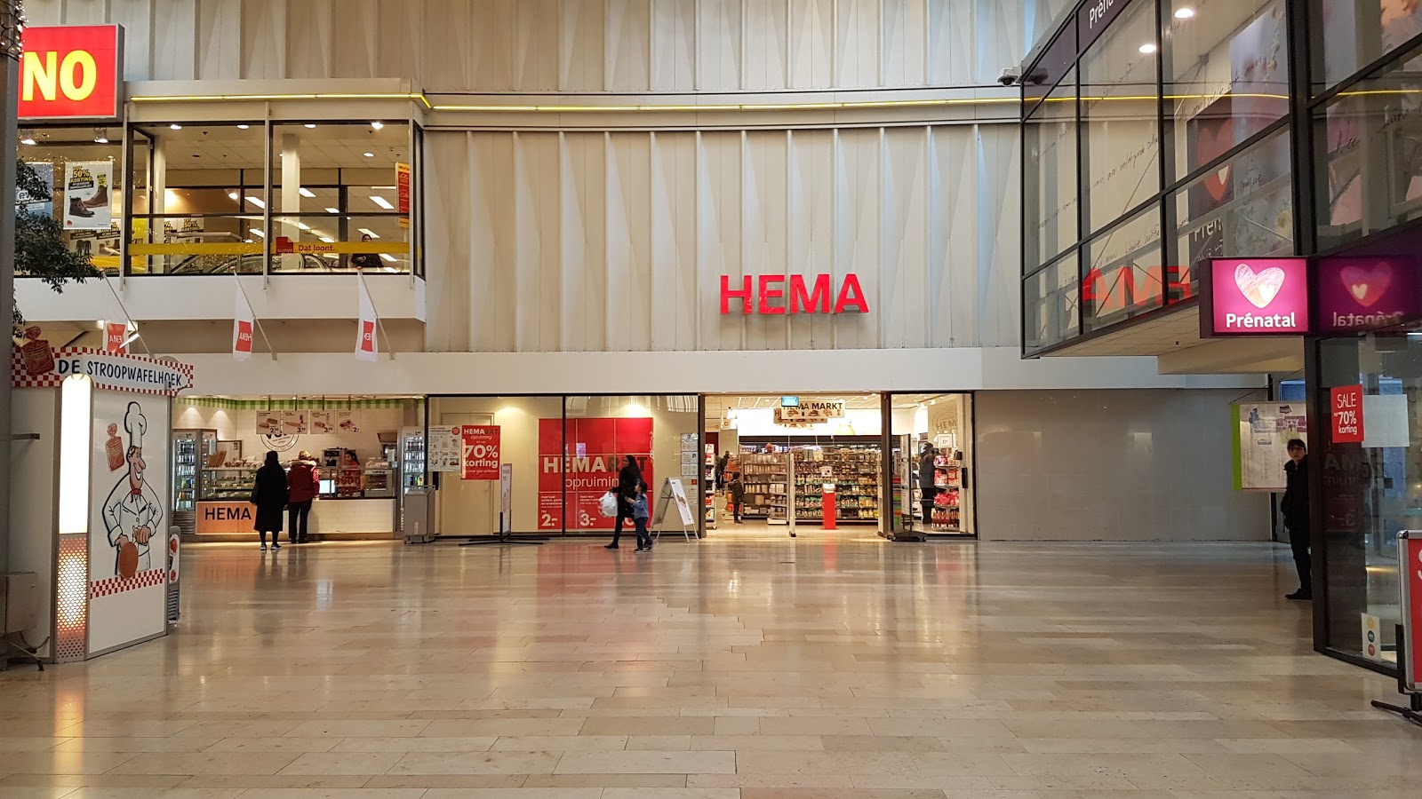 Winkelcentrum Zuidplein - indebuurt Rotterdam