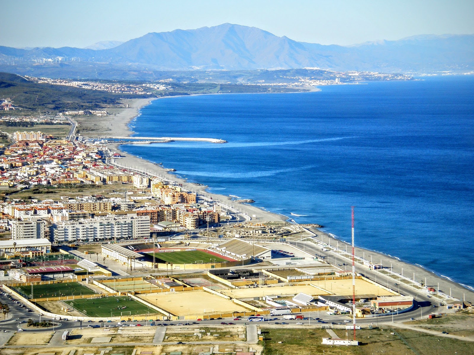 Puente Mayorga: Qué ver y dónde dormir