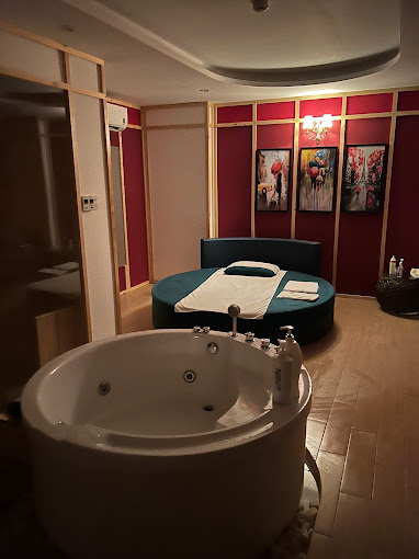 Massage Linh Cherry Quận 1, 4D2 Thái Văn Lung, Bến Nghé, Quận 1, TPHCM