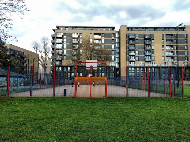 Mapstr - Meath Gardens London