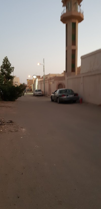 Sheikh Salman Al-Mansour Dawadmi Mosque, Ad Dawadimi: Location, Map ...