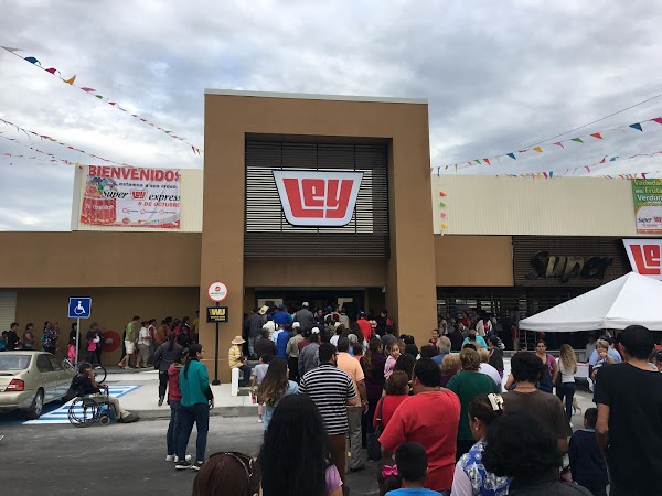 Super Ley Express 8 De Octubre, La Paz — dirección, horario de apertura ...