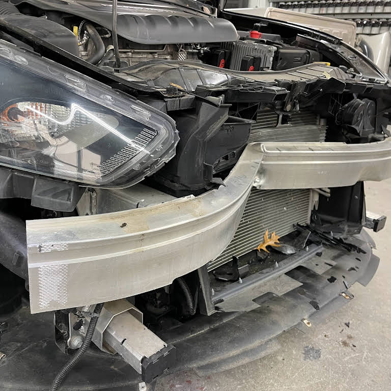 Advanced Auto Body - Auto Body Shop Collision Repair in Hamilton