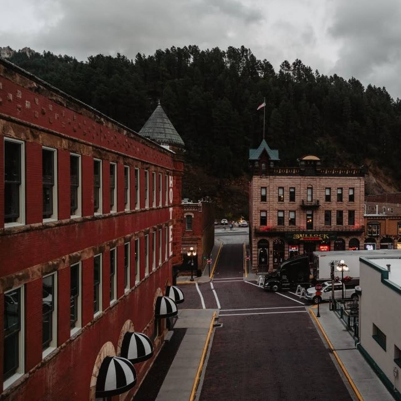 Haunted History Walking Ghost Tour - Tour Operator in Deadwood