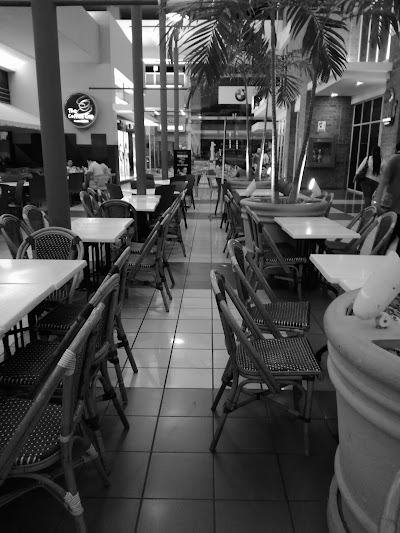 La Morena, Shopping Mall at 8 Calle Pte 240, San Salvador