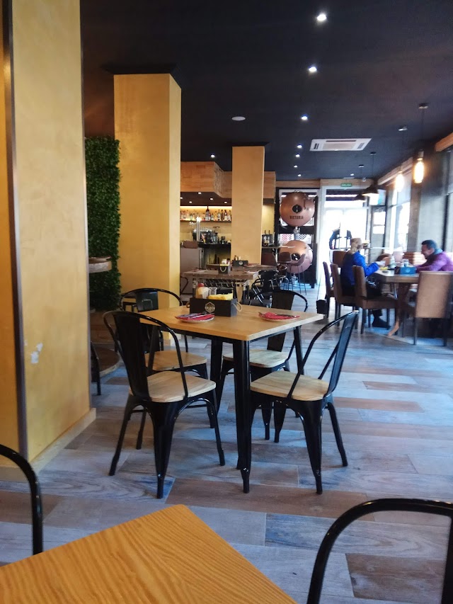 Mapstr - Restaurant Golden Chilli's Málaga