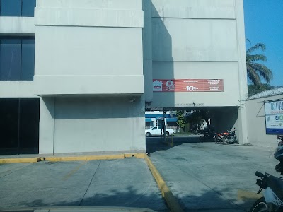 Banco Bac Bamer Centro Comercial Uniplaza La Ceiba - Bank