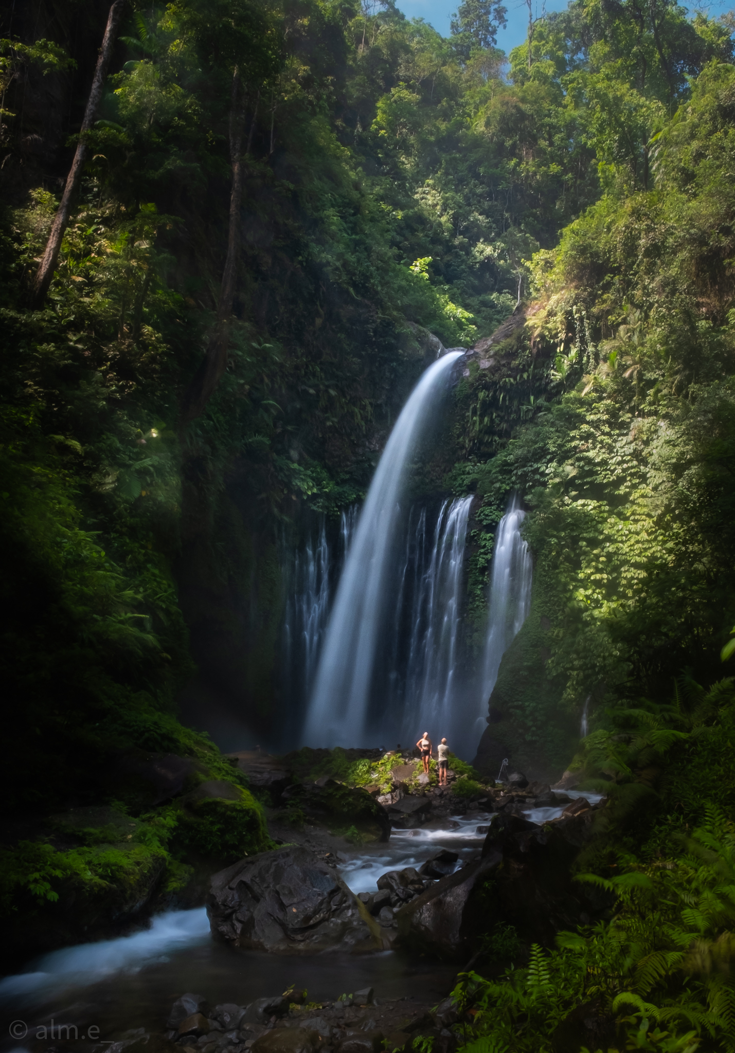 Menikmati Keindahan Air Terjun Tiu Kelep di Desa Senaru, Lombok Utara ...