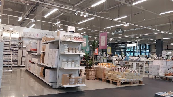 Hobby Hall, Vantaa — osoite, puhelin, aukioloajat, arvostelut