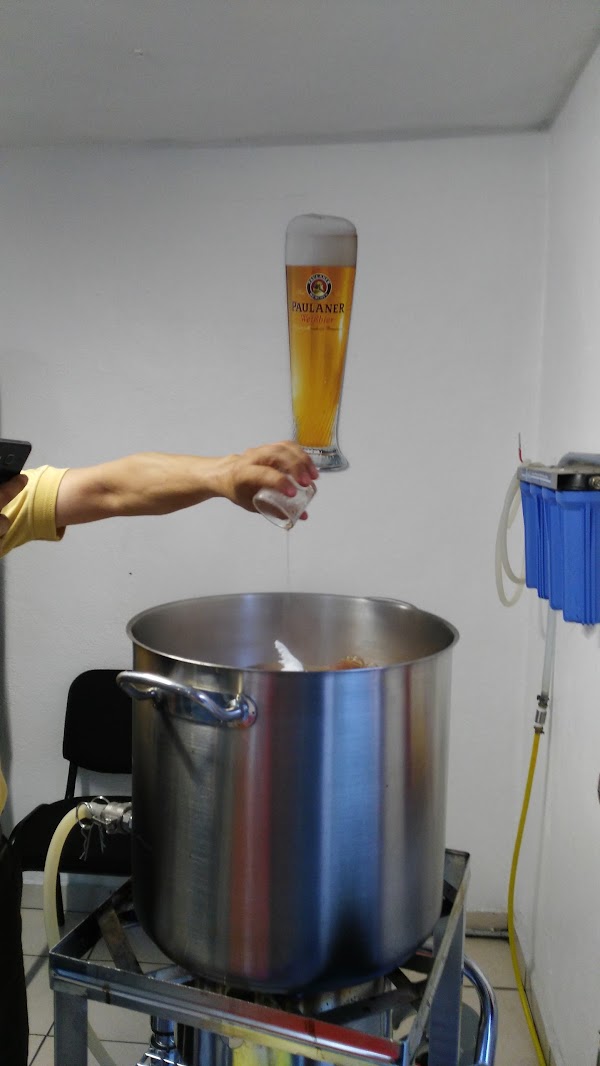 Brewmasters, Blvrd Hacienda del Jacal 403, Jardines de la Hacienda, 76180 Santiago de Querétaro ...