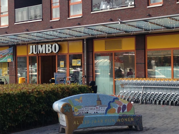 Bij Jumbo in Zutphen betaal je met creditcards van AMEX, MasterCard en ...