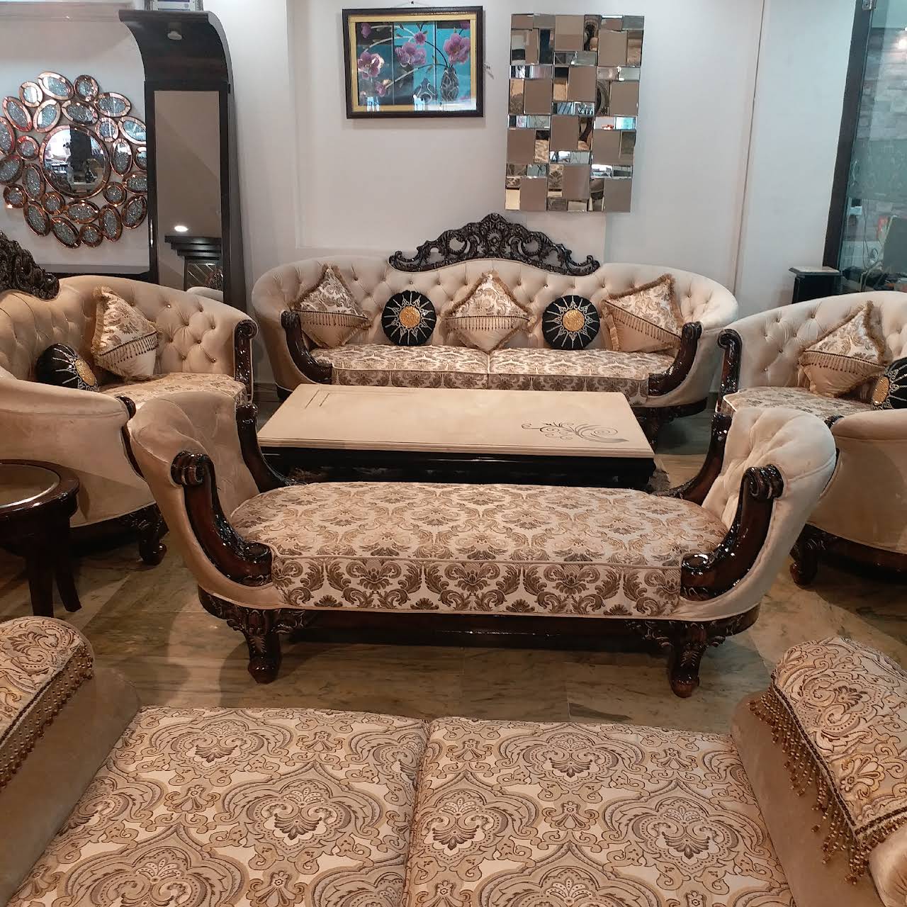 Sofaz Lounge Kirti Nagar | Baci Living Room