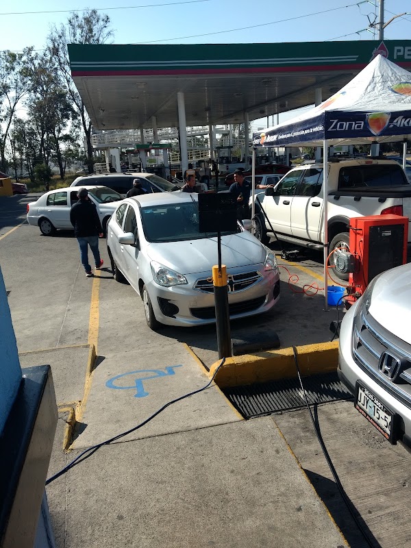 Pemex, Zapopan, Av Valdepeñas # 1920