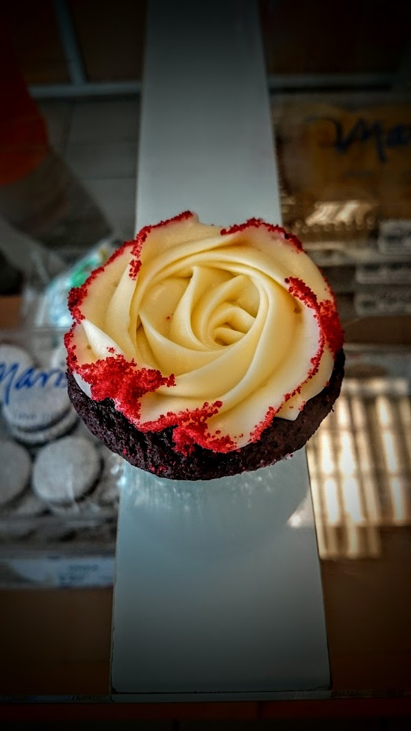 Pastelerías Marisa, Av. Circunvalación 154 -1, Esquina Monte Alpes Col ...