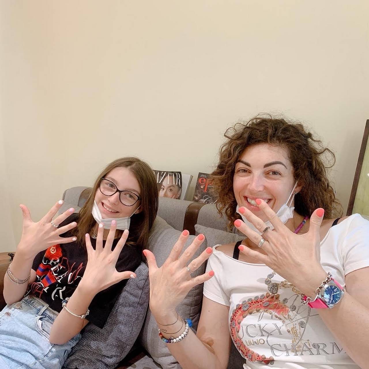 Eggsy Nails - Nail Salon