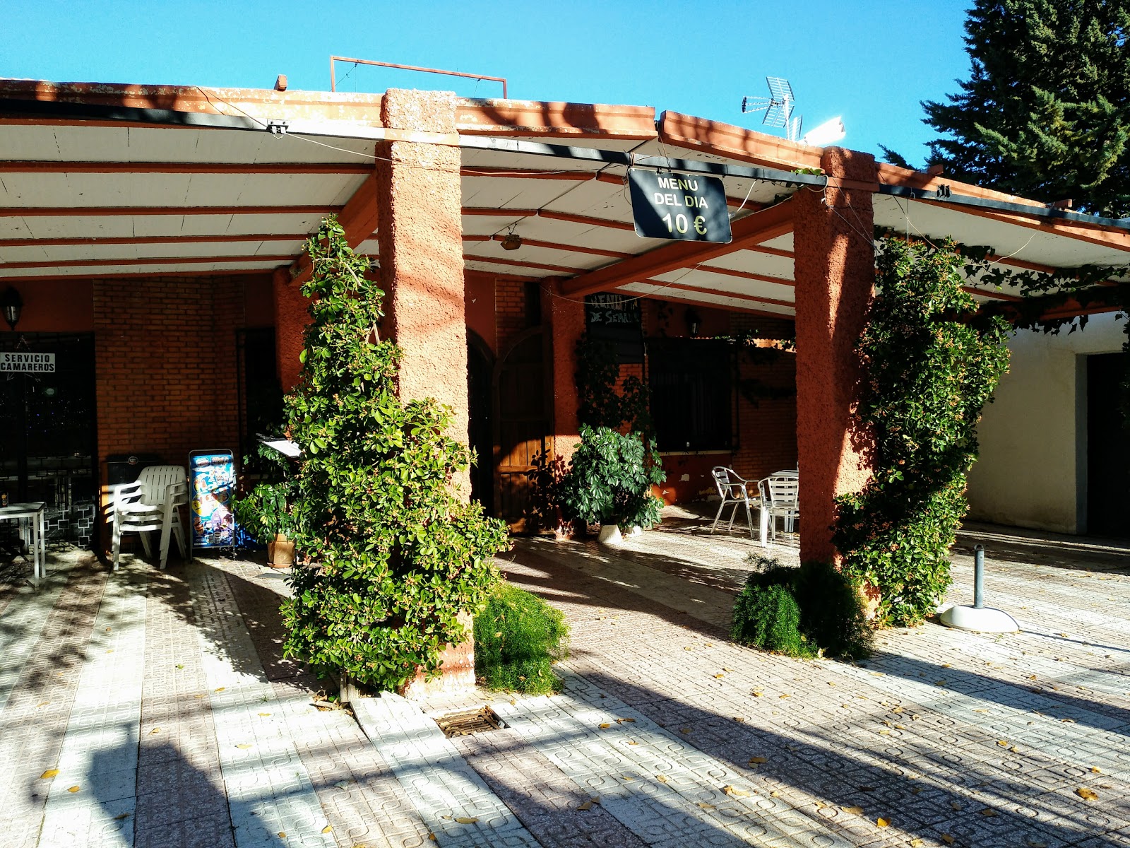 Los Villares : Qué ver y dónde dormir