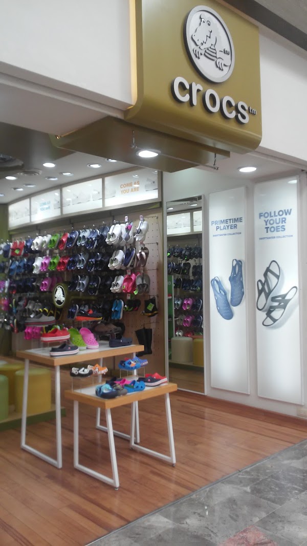 Crocs, Avenida Vasco de Quiroga 3800, Cuajimalpa de Morelos, Cuajimalpa ...