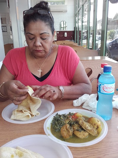 Chris Roti Shop, Restaurant at May Straat 10, Paramaribo