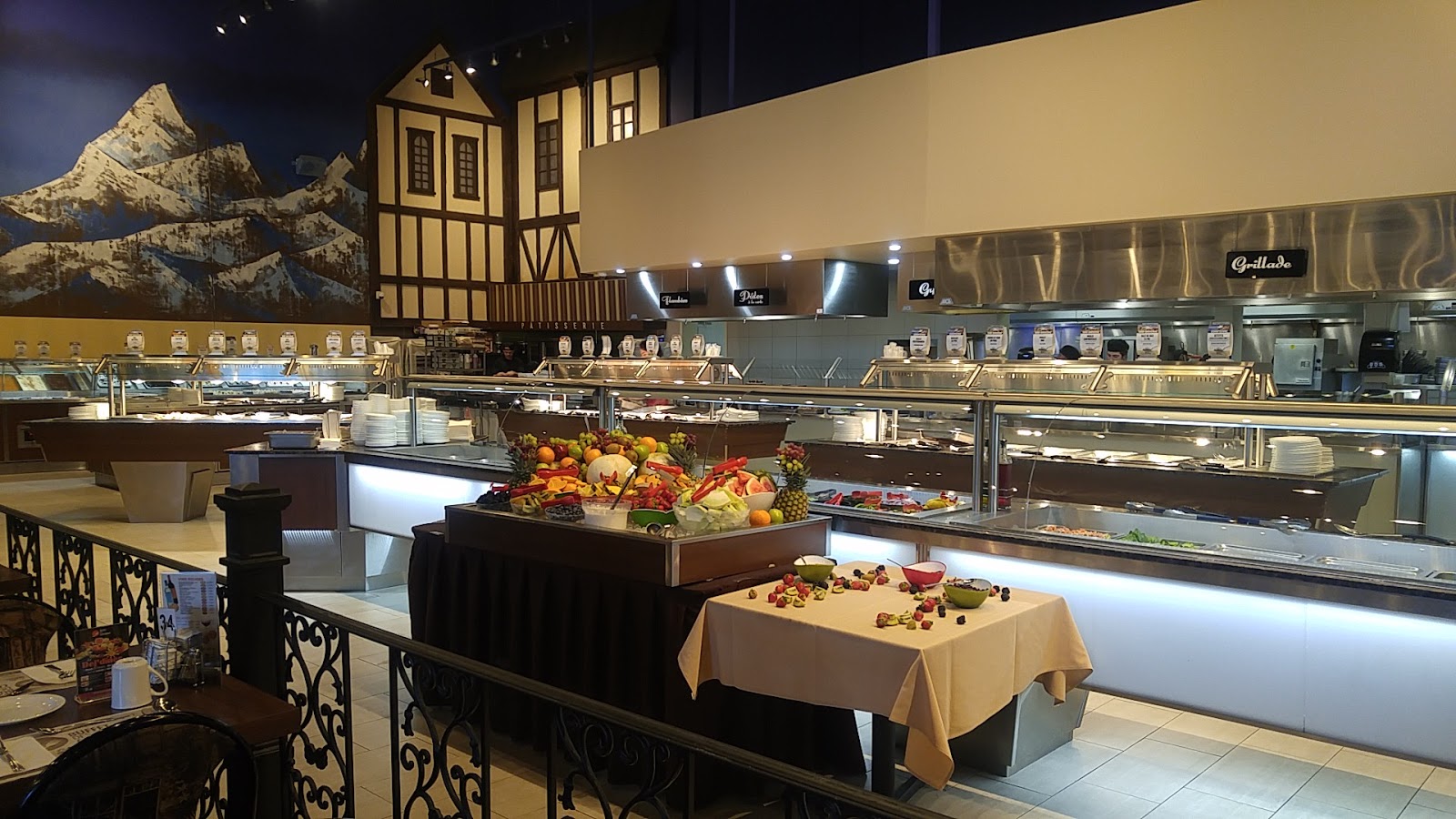 Buffet Des Continents de Saint-Jerome - 365 Rue Lamontagne, Saint ...