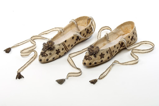 Buskin — Google Arts & Culture