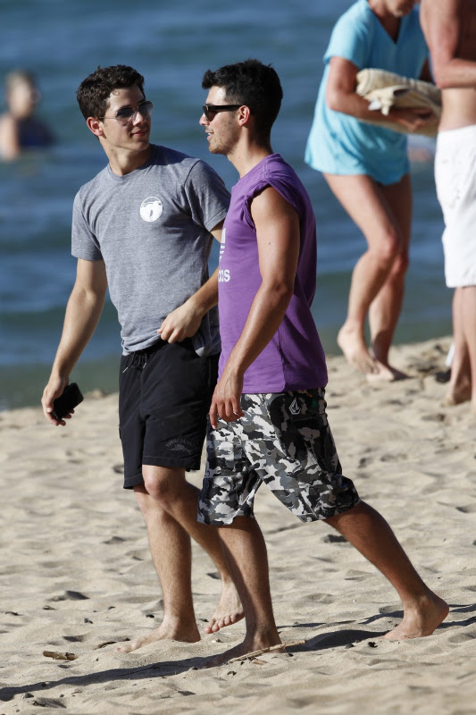 DisneyStreet: Joe & Nick Jonas on the Beach