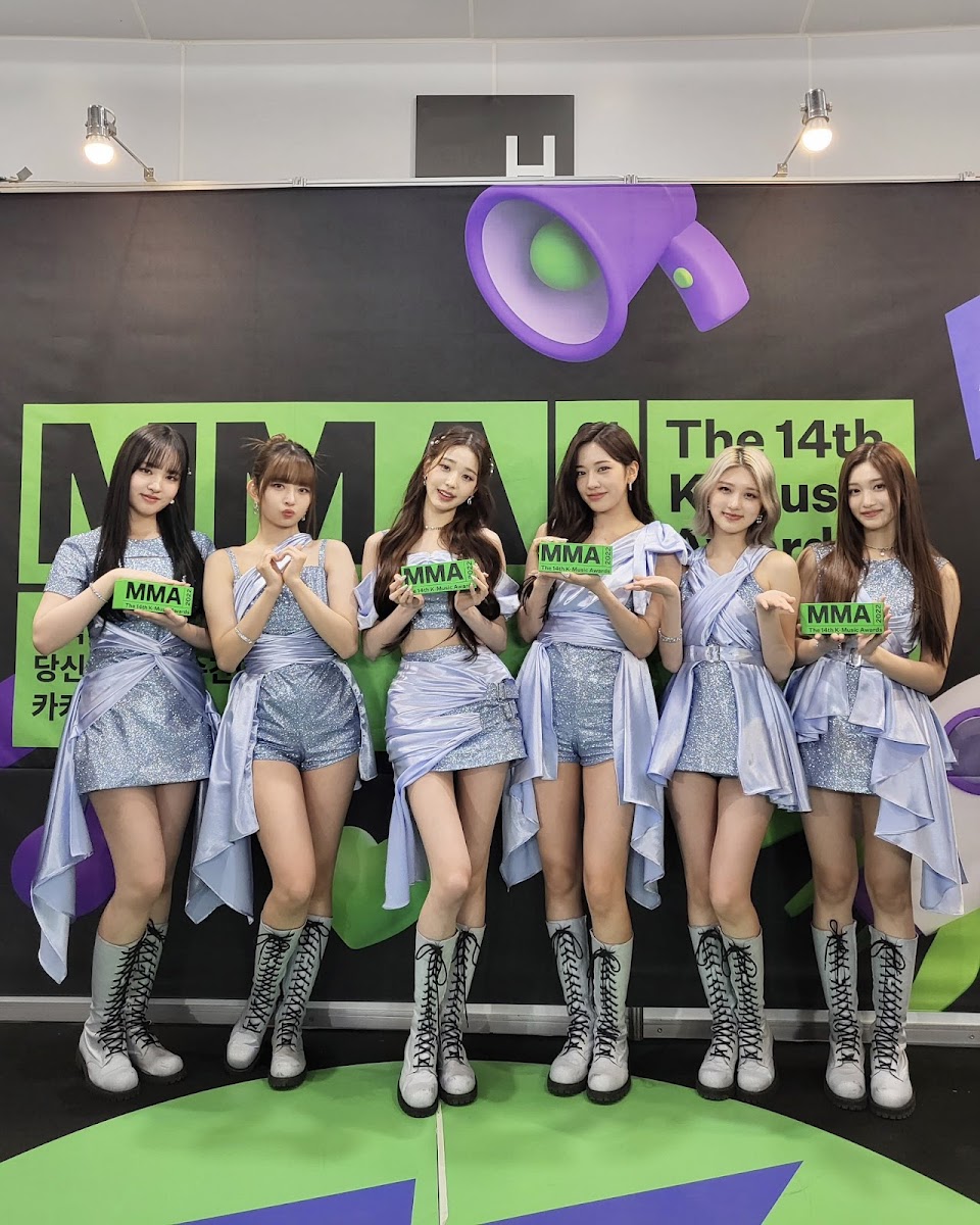 LE SSERAFIM Leave Netizens Feeling Emotional With Their Reaction To IVE ... LE SSERAFIM Leave Netizens Feeling Emotional With Their Reaction To IVE ...